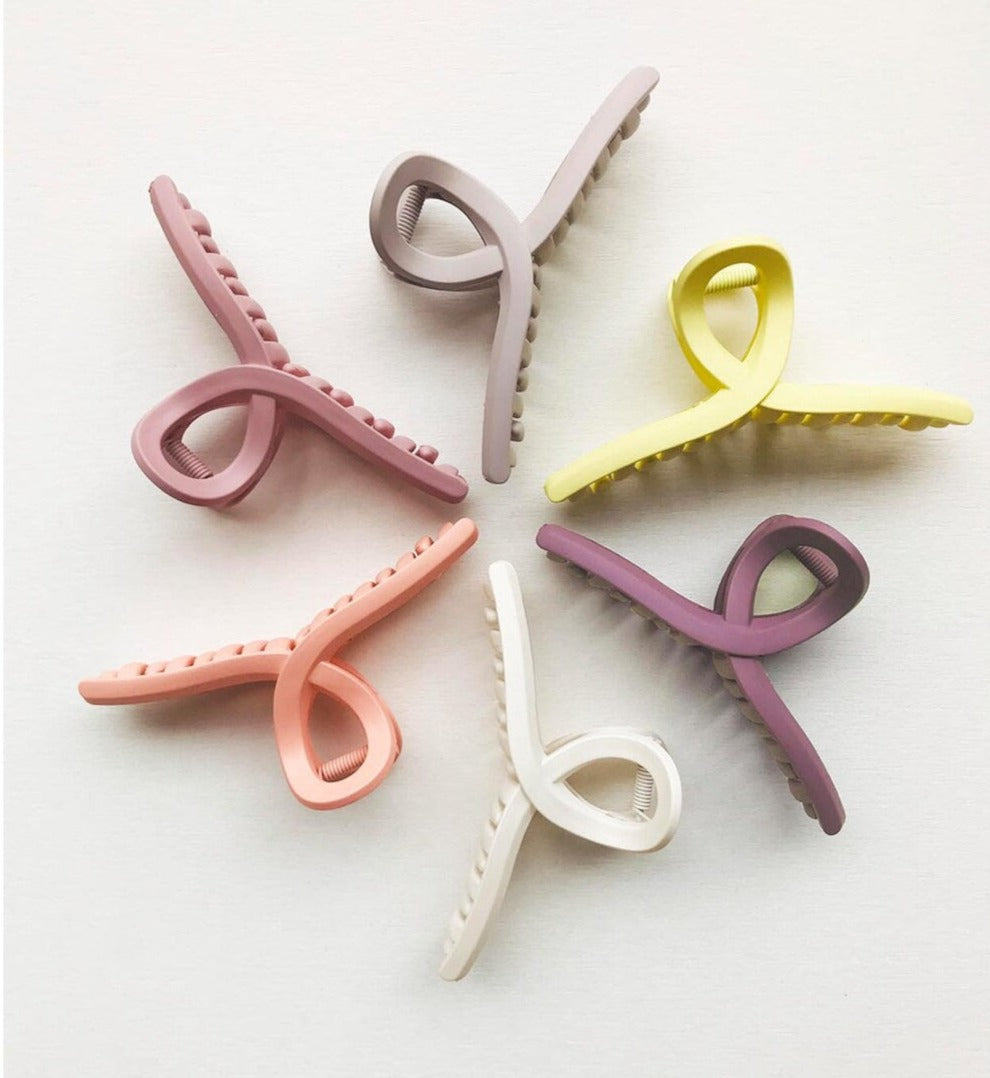 Matte Twisted Hair Clips – MARI + SAM